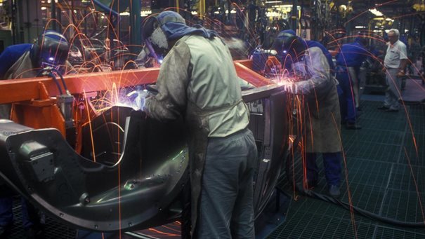 How to optimize knowledge sharing in a factory network | McKinsey