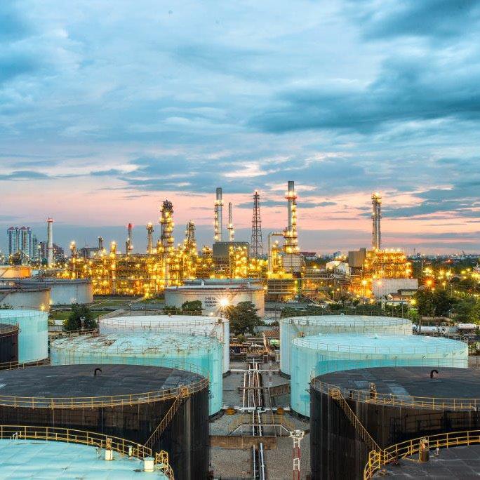 Capturing margin opportunities in oil and gas refining | McKinsey