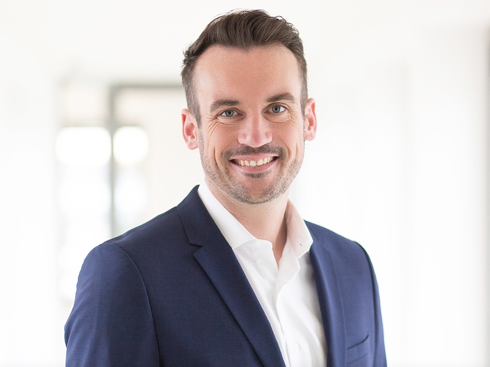 Fitter, flatter, faster: How unstructuring your organization can unlock ...